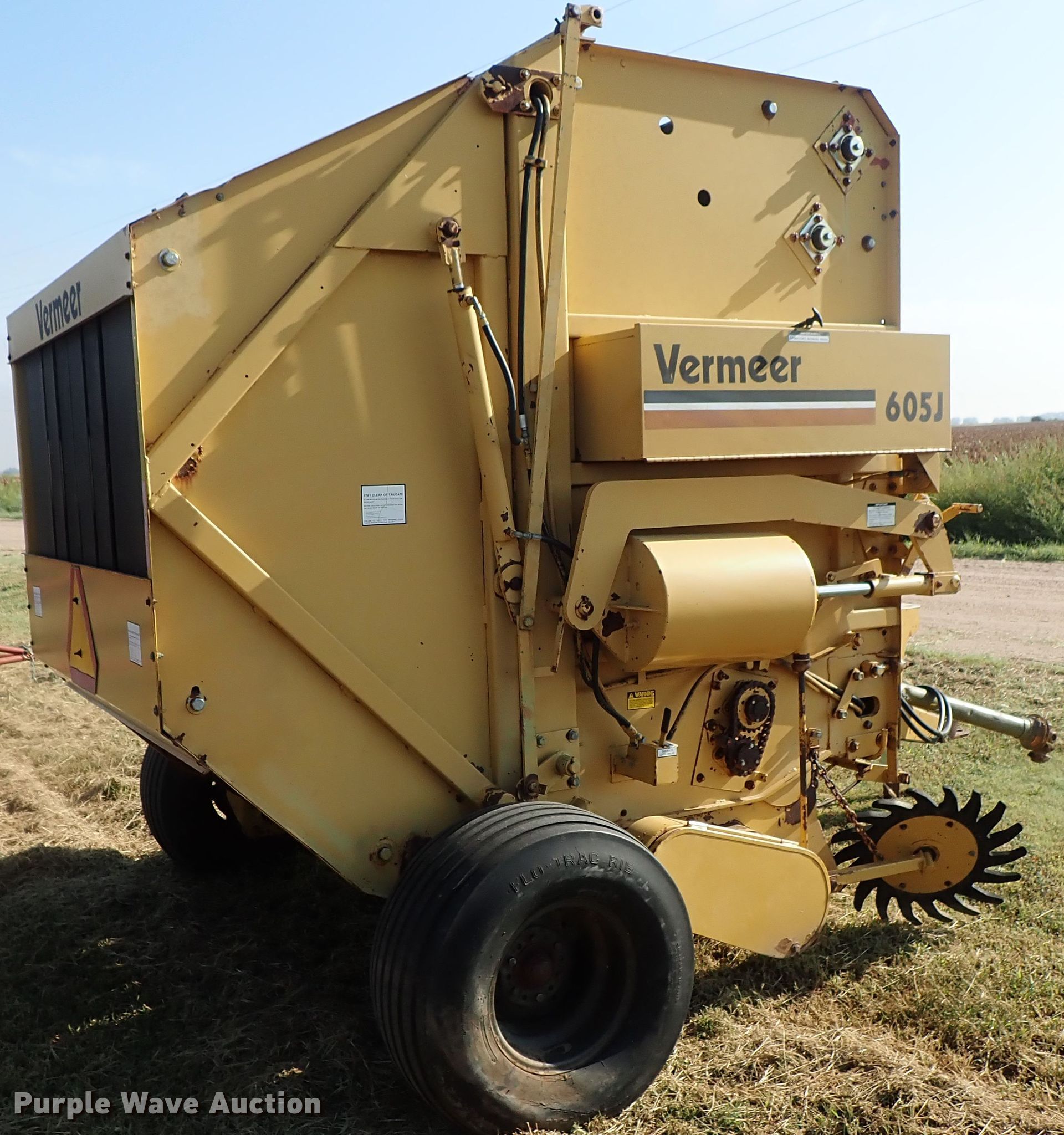 1986 Vermeer 605J round baler in Offerle, KS | Item DE1008 sold ...