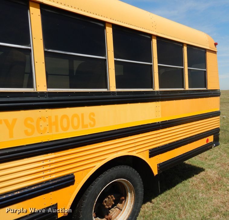 1992 International 3800 school bus in Edson, KS | Item GH9676 sold ...