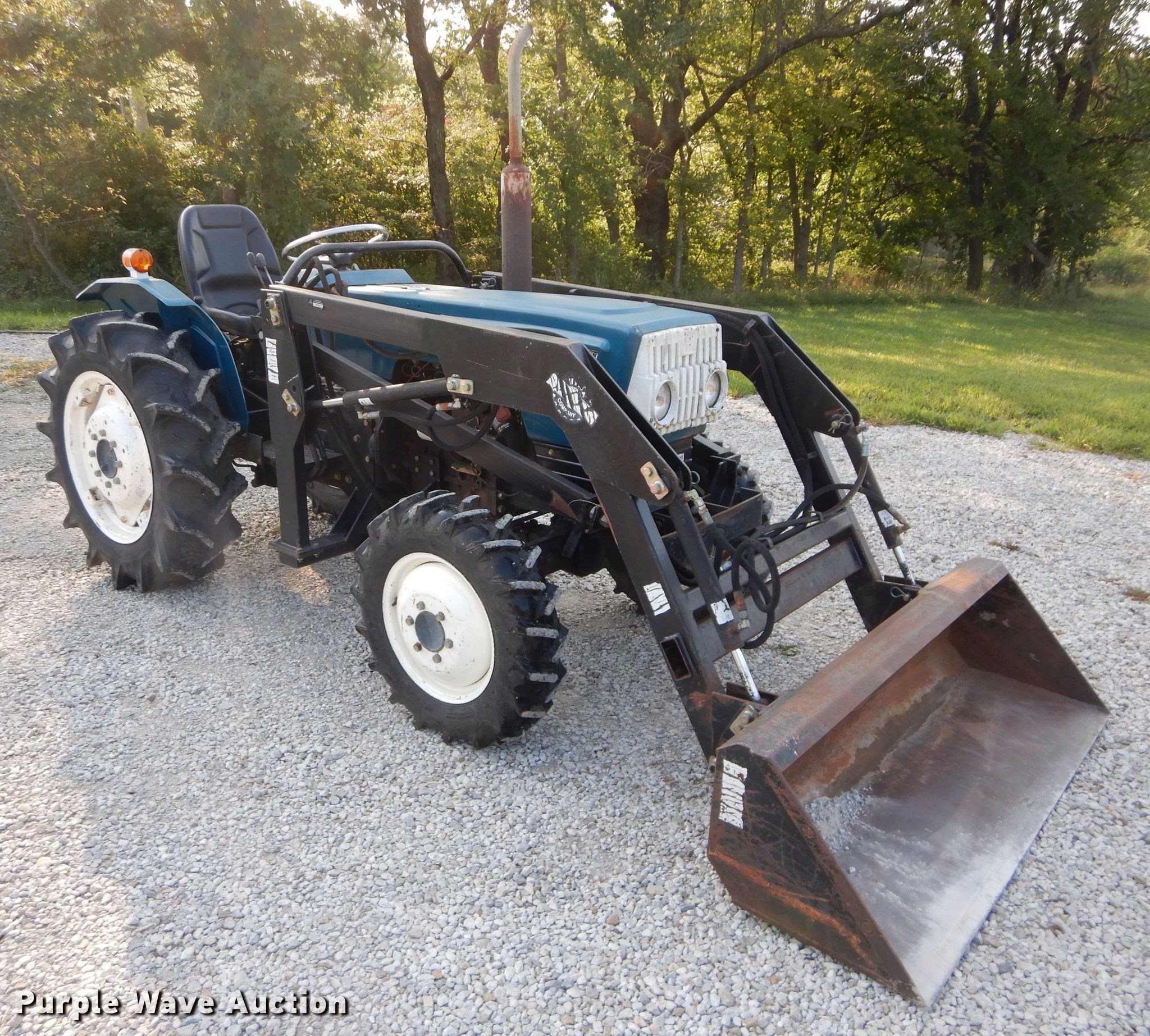 Mitsubishi D2600 MFWD tractor in Edgerton, KS | Item DH2541 sold ...