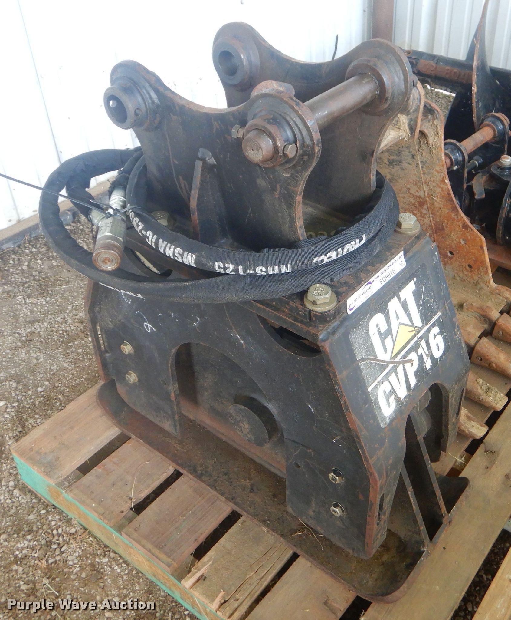 Caterpillar CVP16 plate compactor in Ochelata, OK | Item FC9916 sold ...