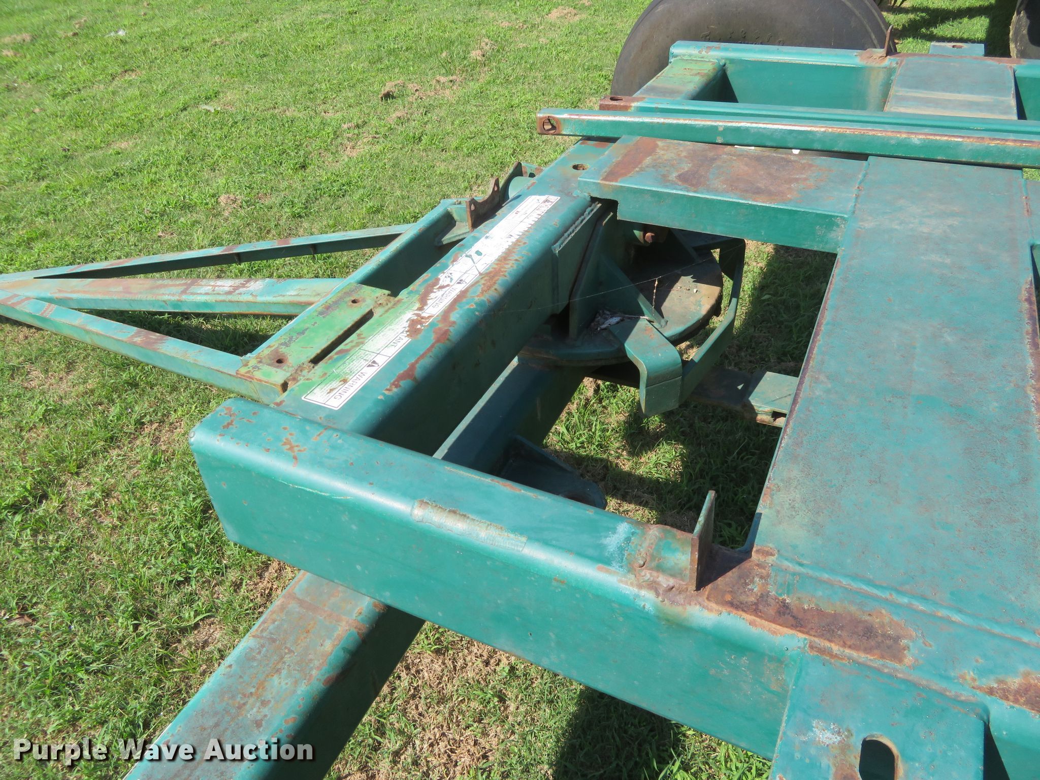 Fertilizer tote trailer in Oxford, KS | Item K3904 sold | Purple Wave