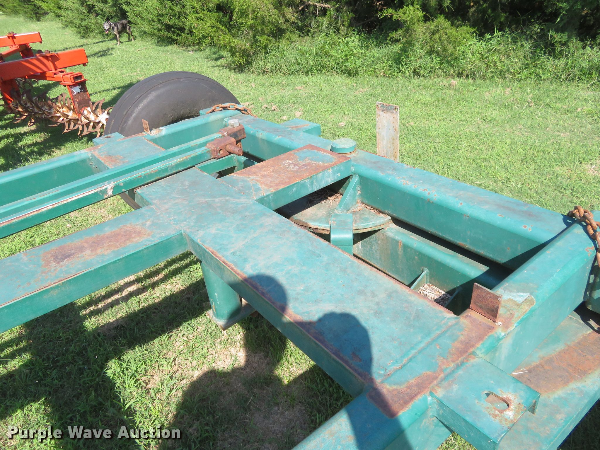 Fertilizer tote trailer in Oxford, KS | Item K3904 sold | Purple Wave