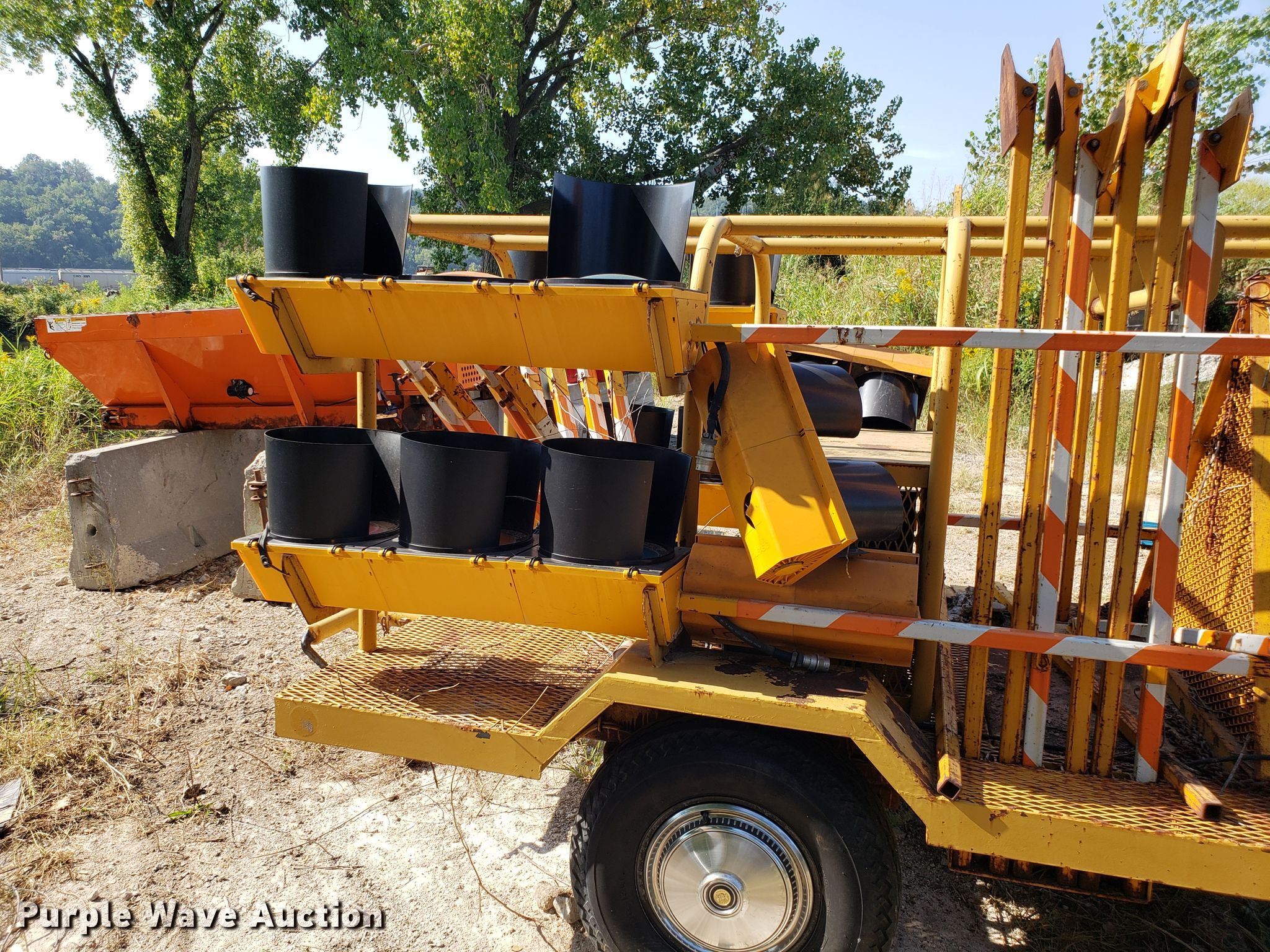 Shop built traffic control trailer in Kansas City, MO | Item DG7531 ...