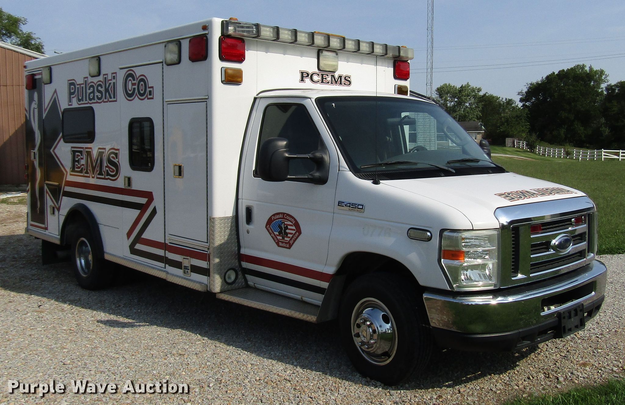 2008 Ford E450 ambulance in Monon, IN | Item DG8159 sold | Purple Wave