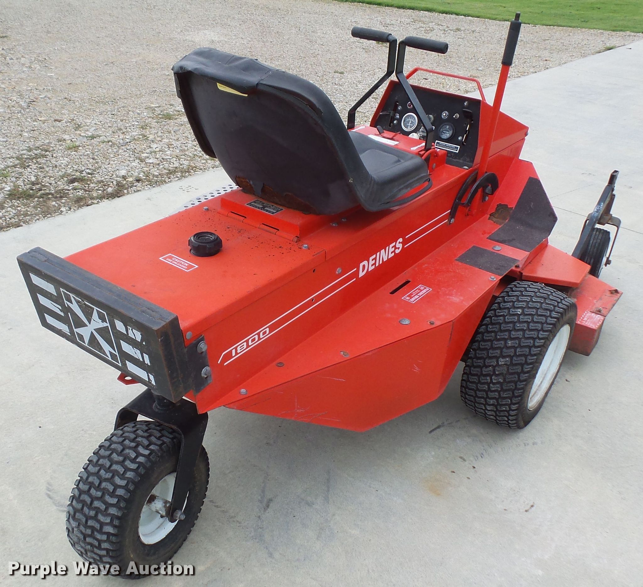 Deines 1800 ZTR lawn mower in Manhattan, KS | Item FB9295 sold | Purple ...