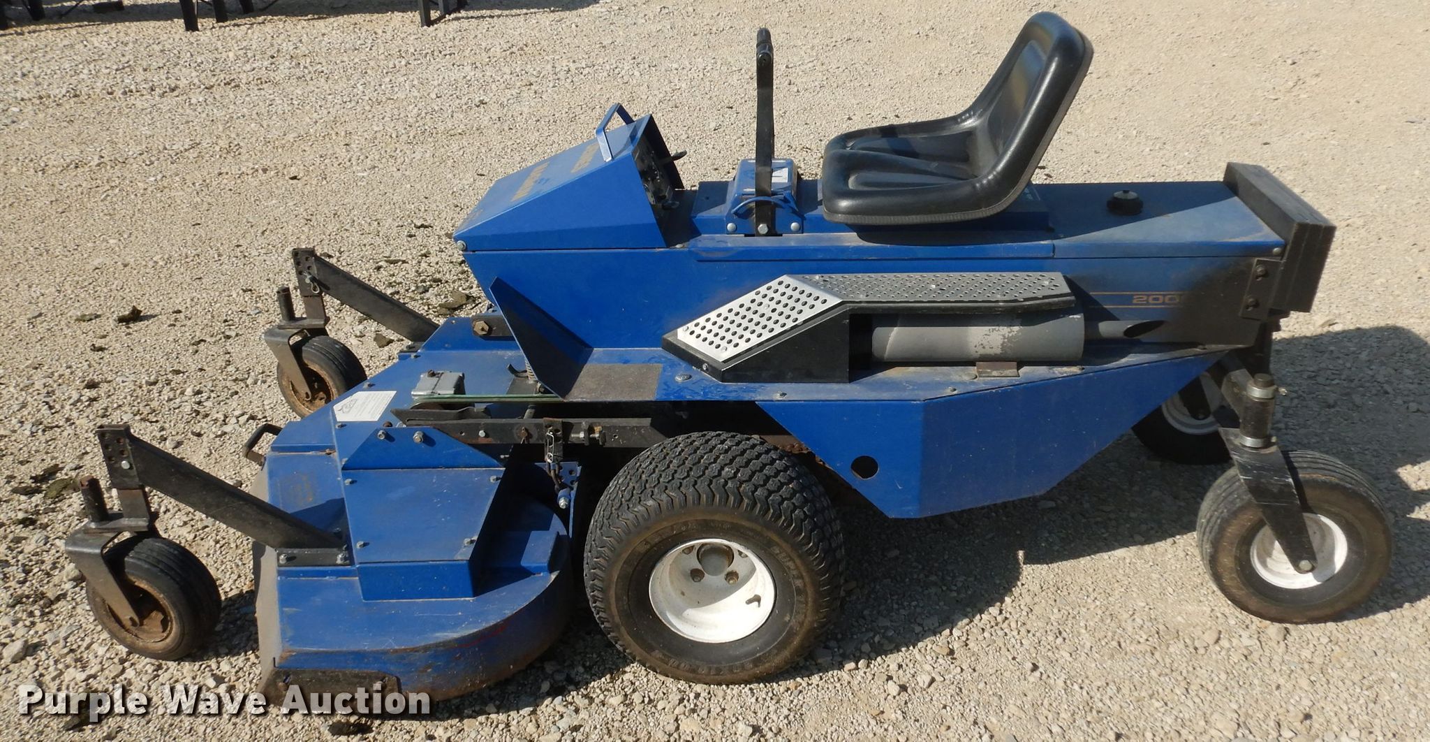 Deines Magnum 2000 ZTR lawn mower in Abilene, KS | Item GI9269 sold ...