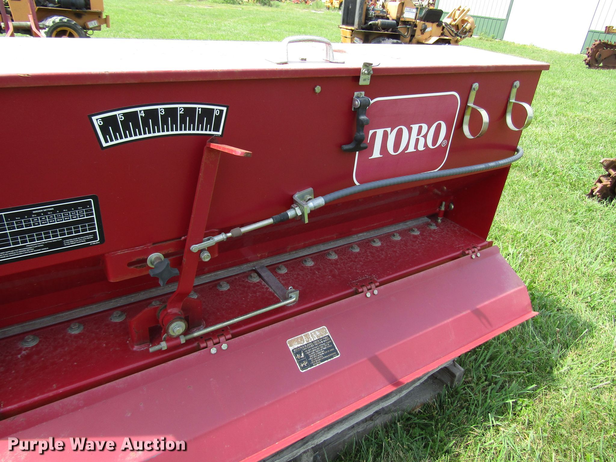 Toro Aerothatch 83 seeder in Clinton, IL | Item DG8139 sold | Purple Wave