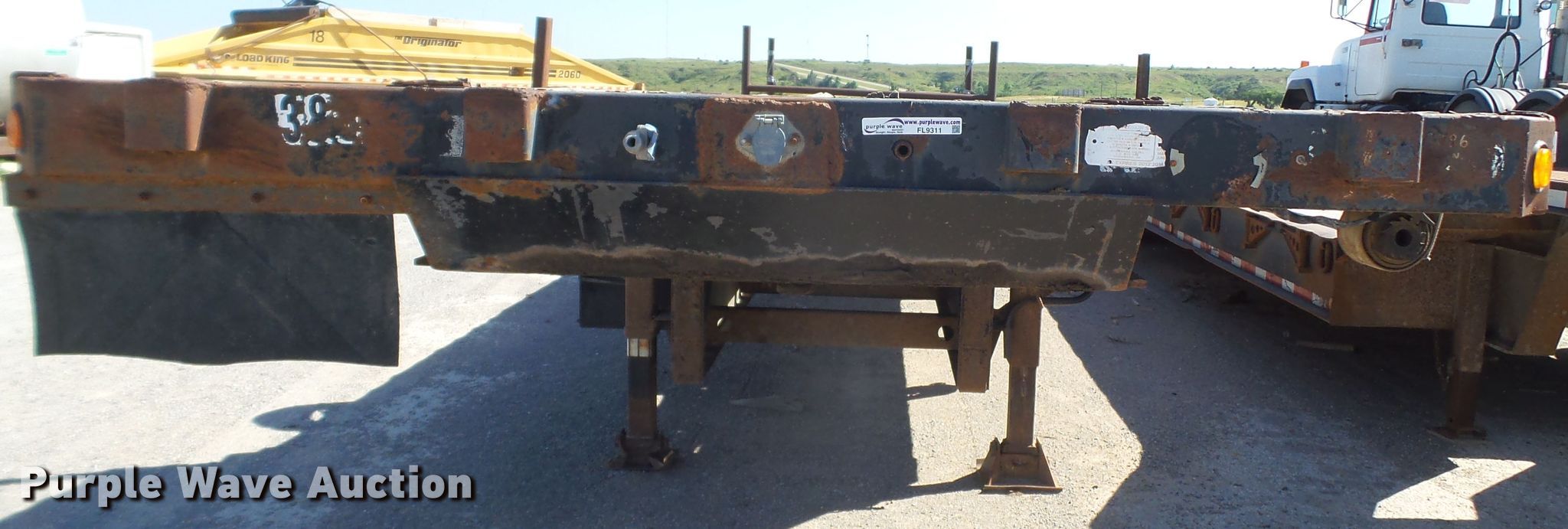 2000 Aztec drop deck trailer in Canadian, TX | Item FL9311 sold ...