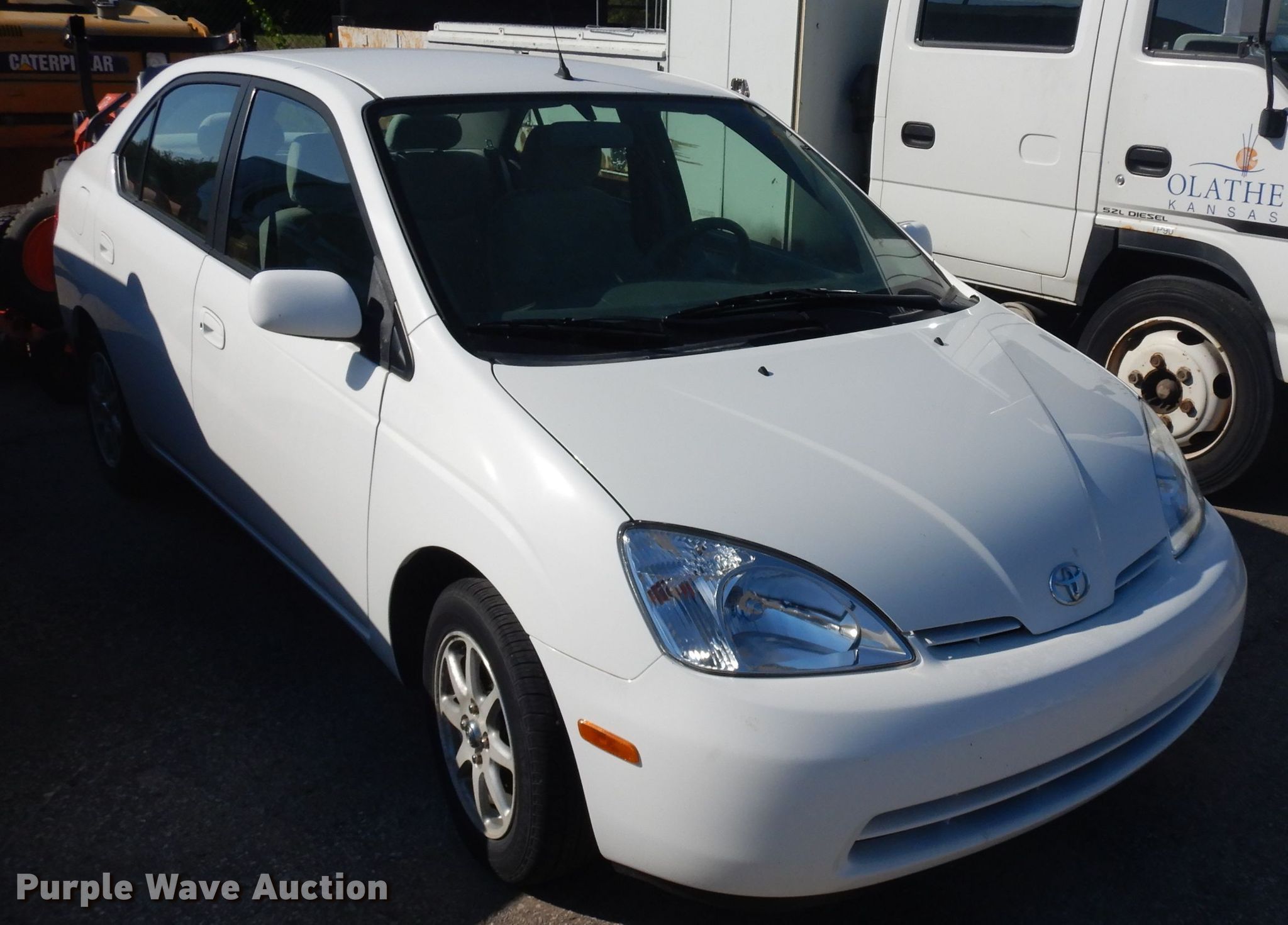 2002 Toyota Prius in Olathe, KS | Item GI9296 sold | Purple Wave