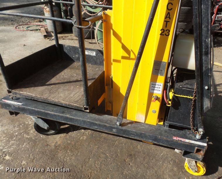 Workforce XLT CAT 23 man lift in Tonganoxie, KS | Item DE2436 sold ...