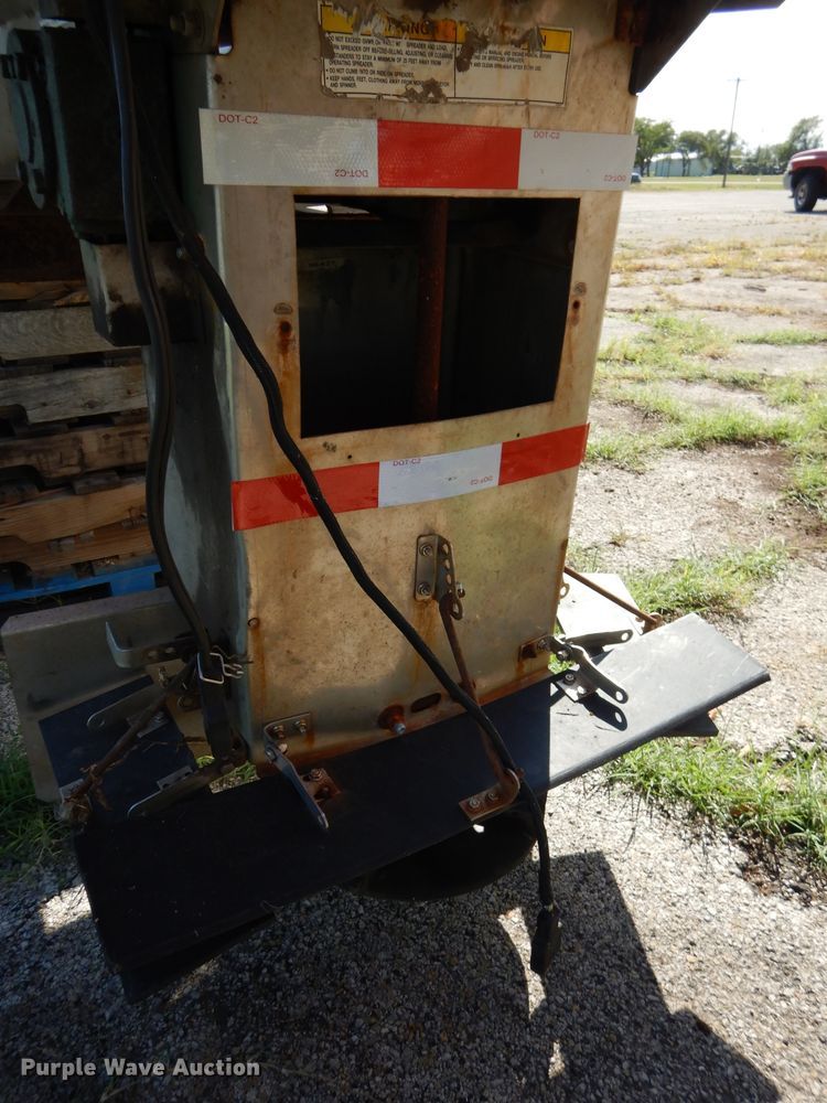 Ice Breaker stainless steel spreader in Topeka, KS | Item GJ9865 sold ...