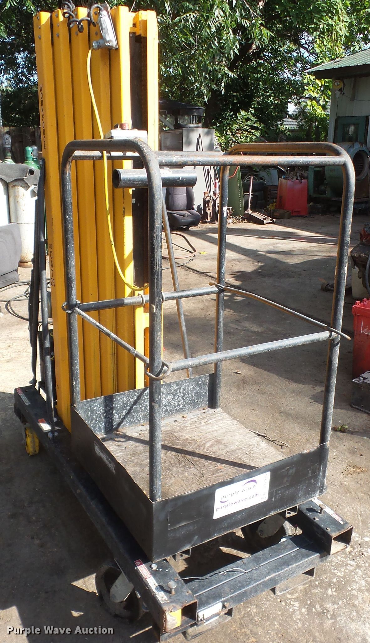 Workforce XLT CAT 23 man lift in Tonganoxie, KS | Item DE2436 sold ...