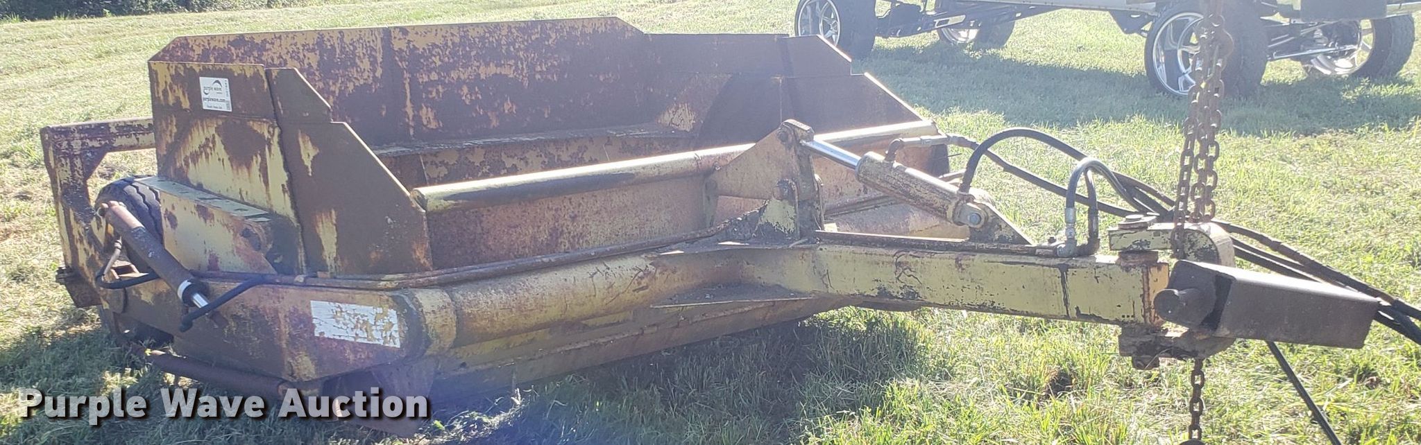 Reynolds 5C scraper in Odessa, MO | Item DG7621 sold | Purple Wave