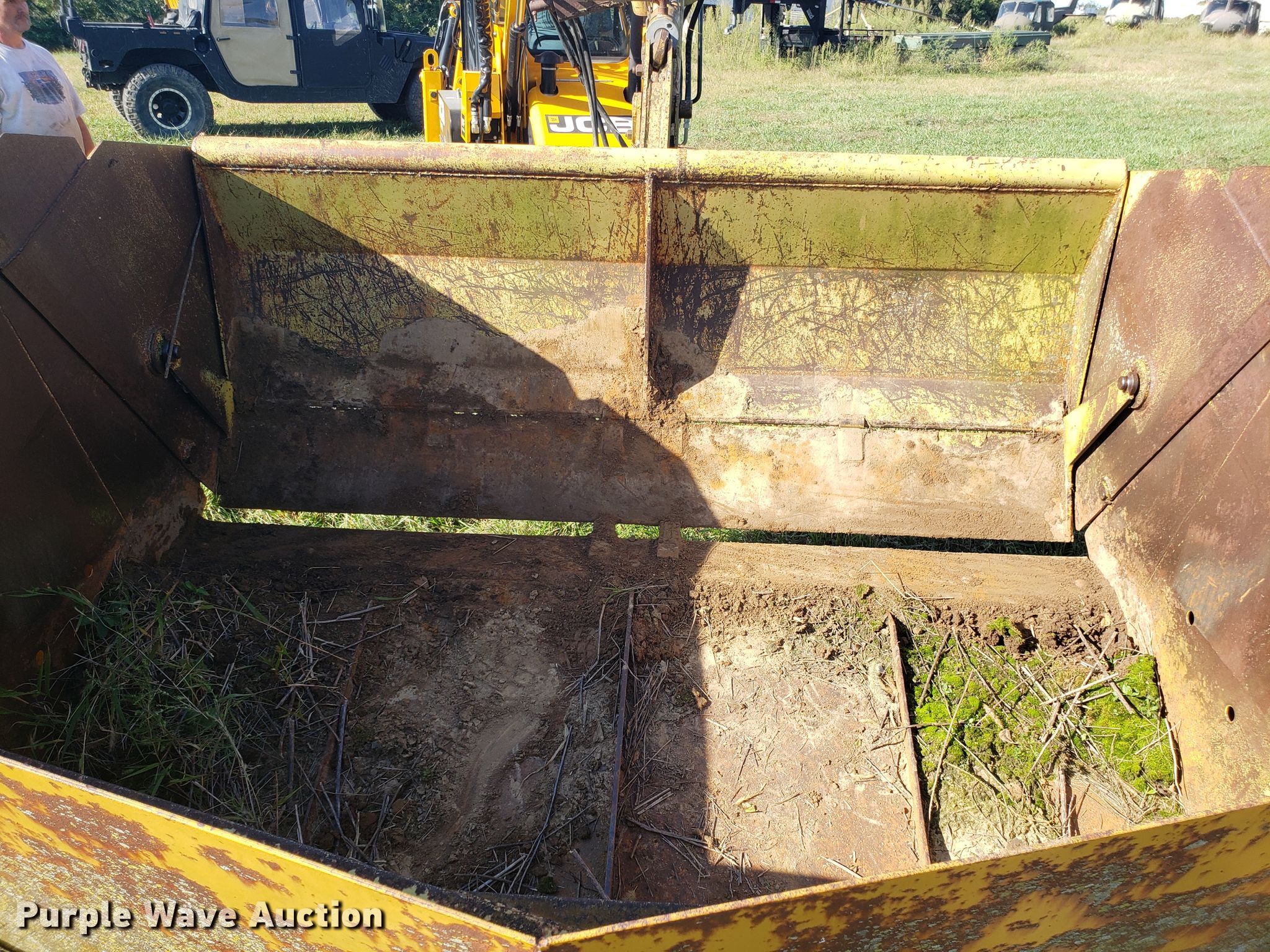 Reynolds 5C scraper in Odessa, MO | Item DG7621 sold | Purple Wave