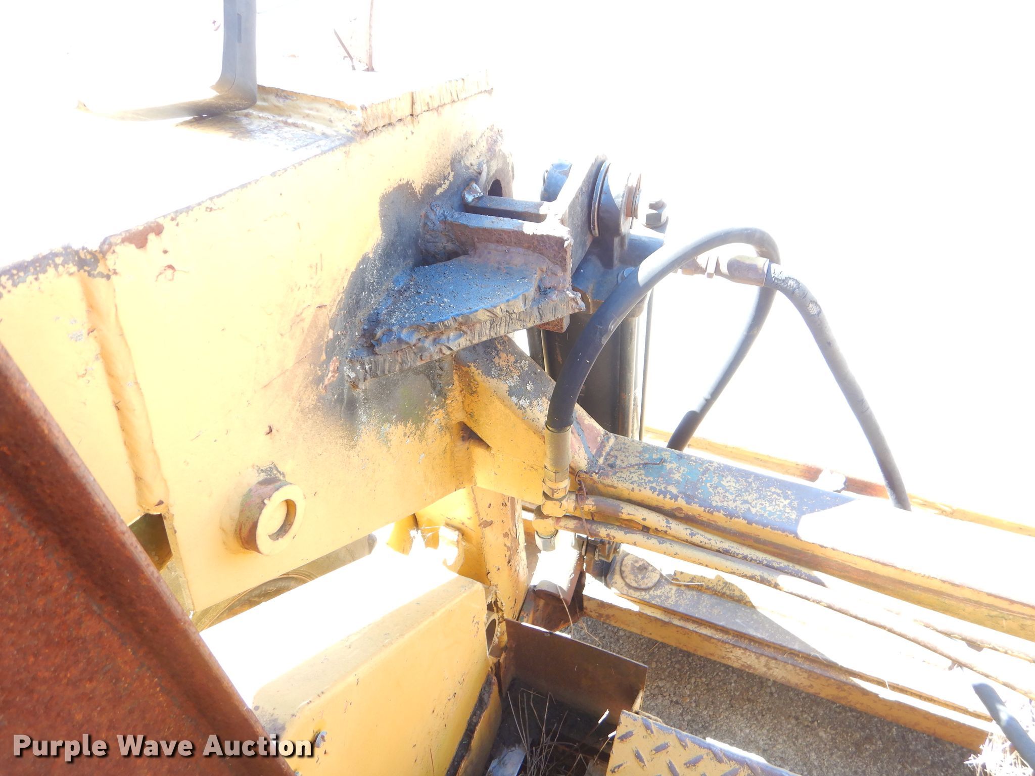 Case 1530 skid steer in Caney, KS | Item EY9264 sold | Purple Wave