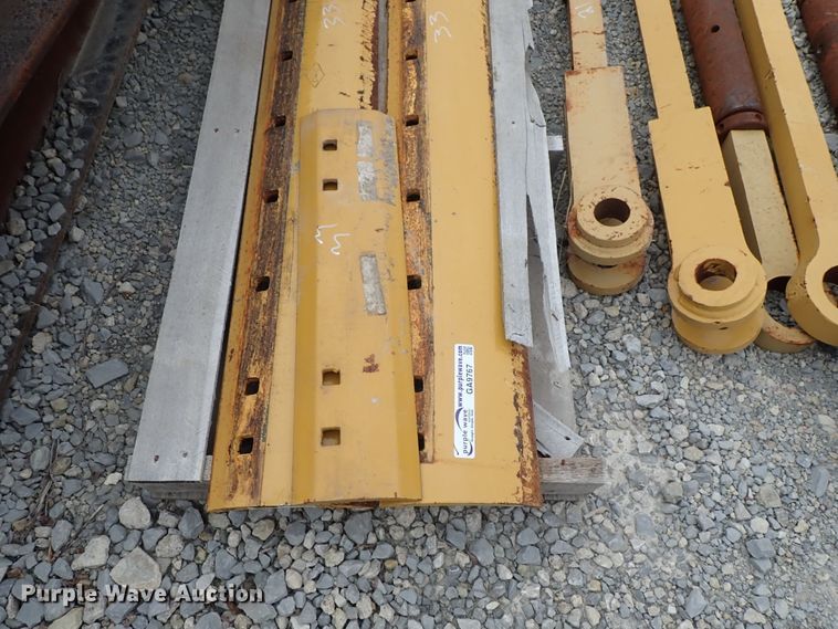 (5) motor grader cutting edges in Wichita, KS | Item GA9767 sold ...