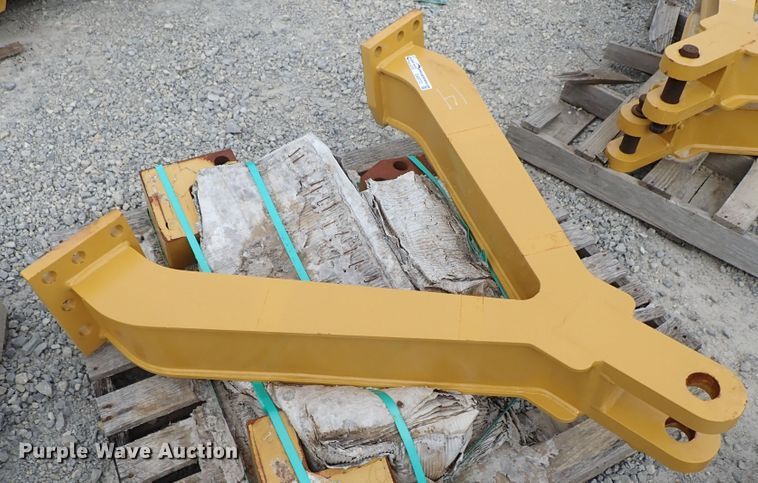 Caterpillar dozer draw bar and weights in Wichita, KS | Item GA9772 ...