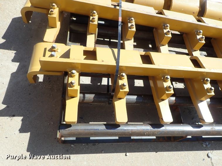 (3) Caterpillar drum scraper bars in Wichita, KS | Item GA9791 sold ...