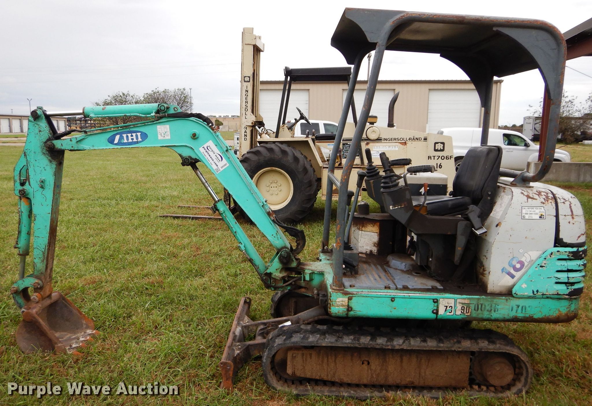 1998 IHI 18J mini excavator in Wamego, KS | Item DH2607 sold | Purple Wave