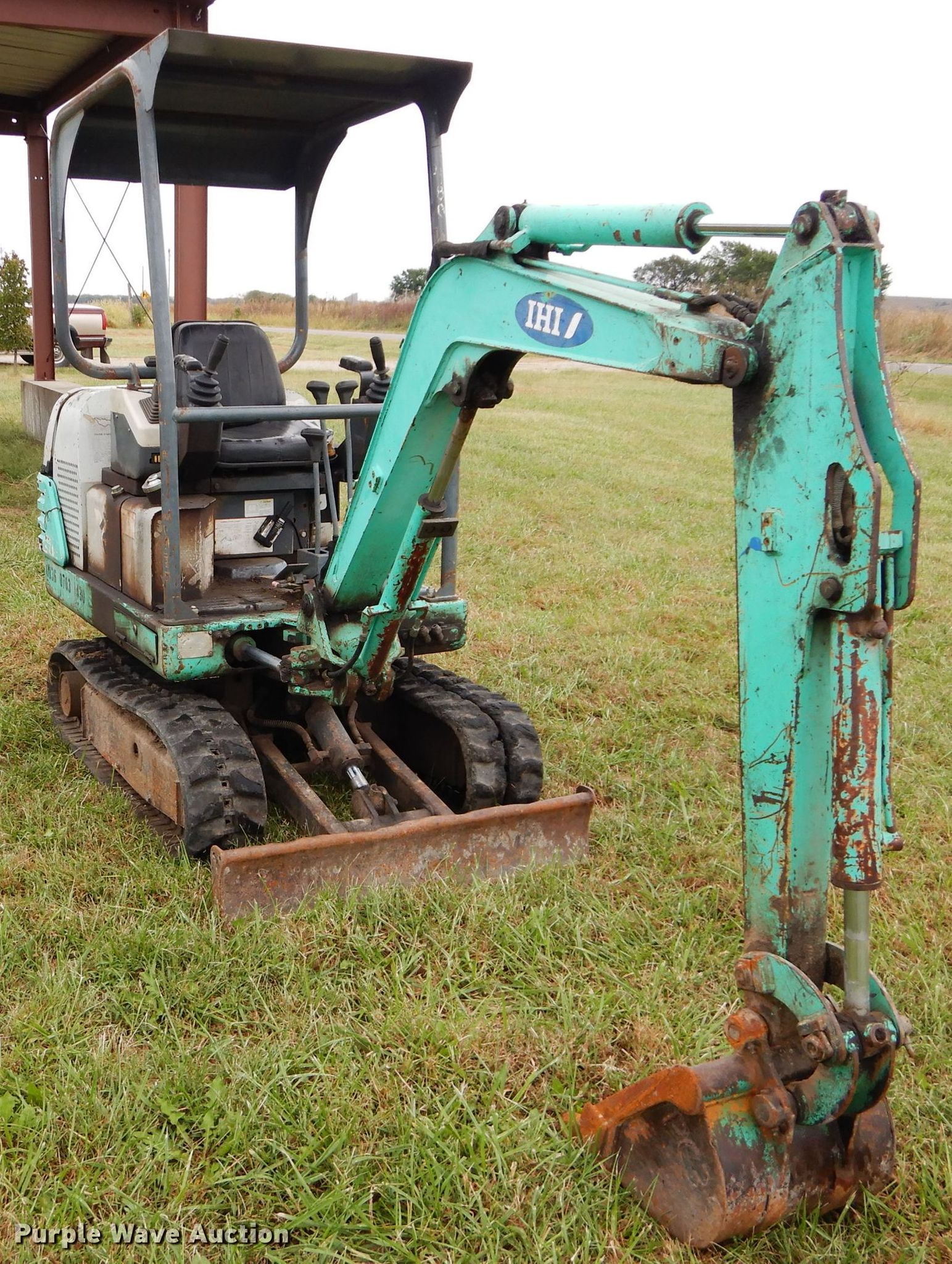 1998 IHI 18J mini excavator in Wamego, KS | Item DH2607 sold | Purple Wave