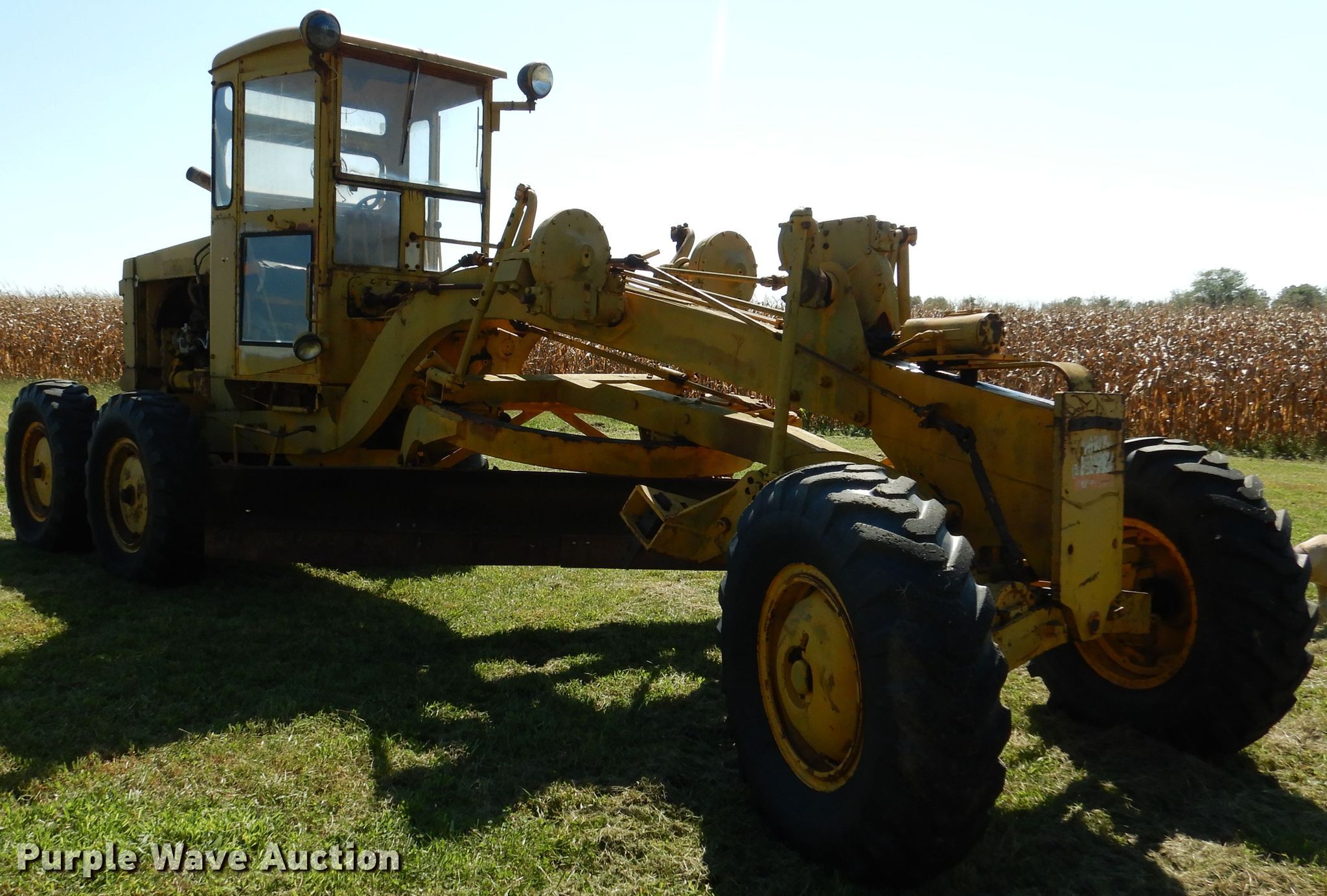1965 Wabco 440 ridged frame motor grader in Leeton, MO | Item EK9073 ...