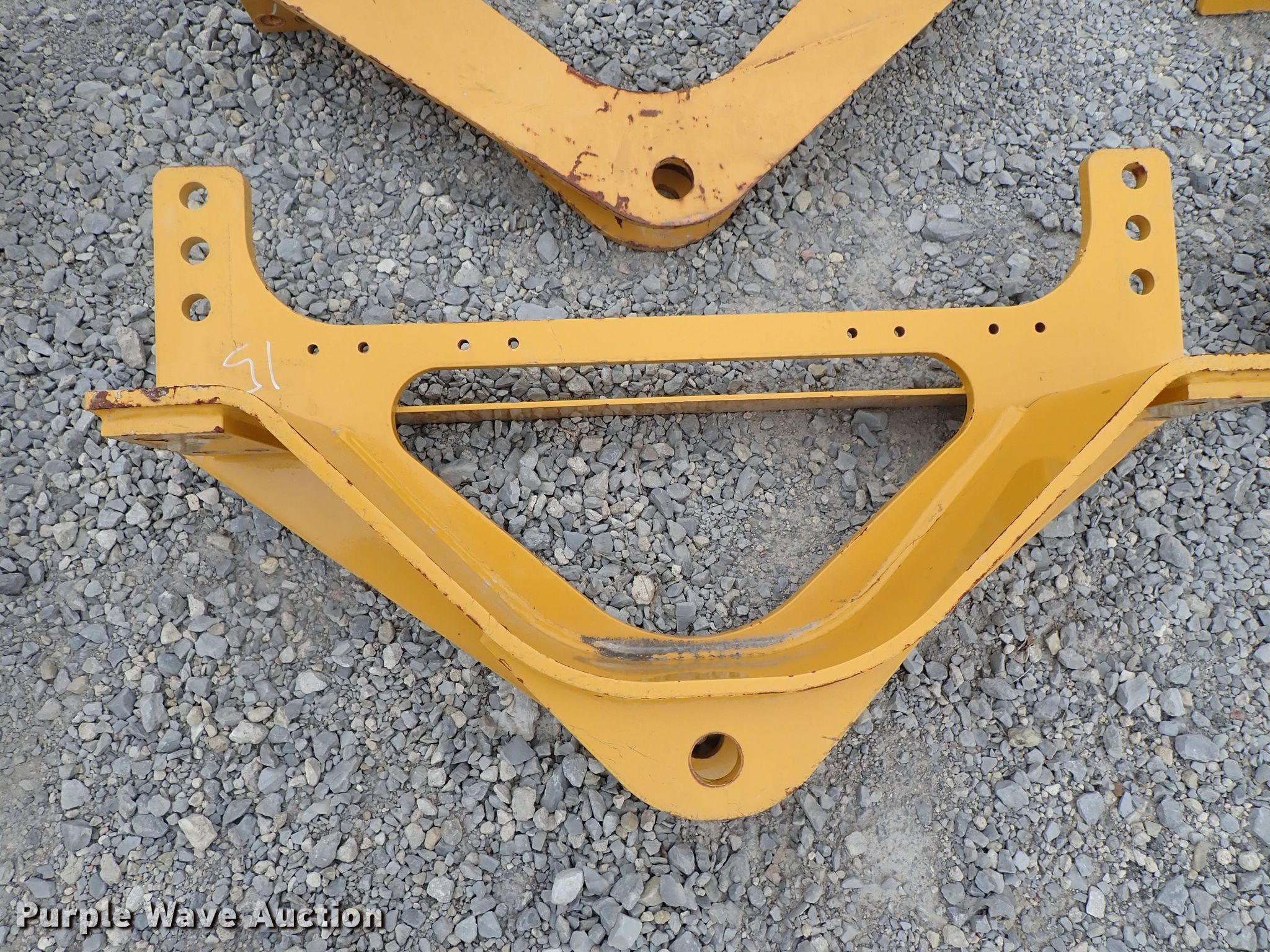 (10) Caterpillar M series motor grader draw bars in Wichita, KS | Item ...