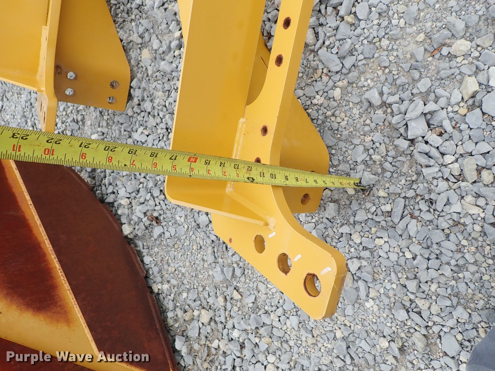 (9) Caterpillar M series motor grader draw bars in Wichita, KS | Item ...