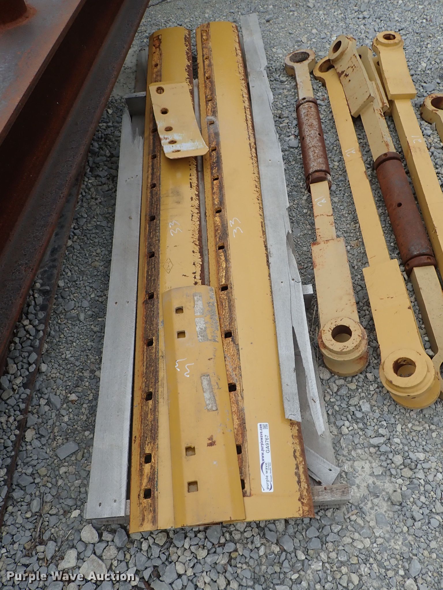 (5) motor grader cutting edges in Wichita, KS | Item GA9767 sold ...