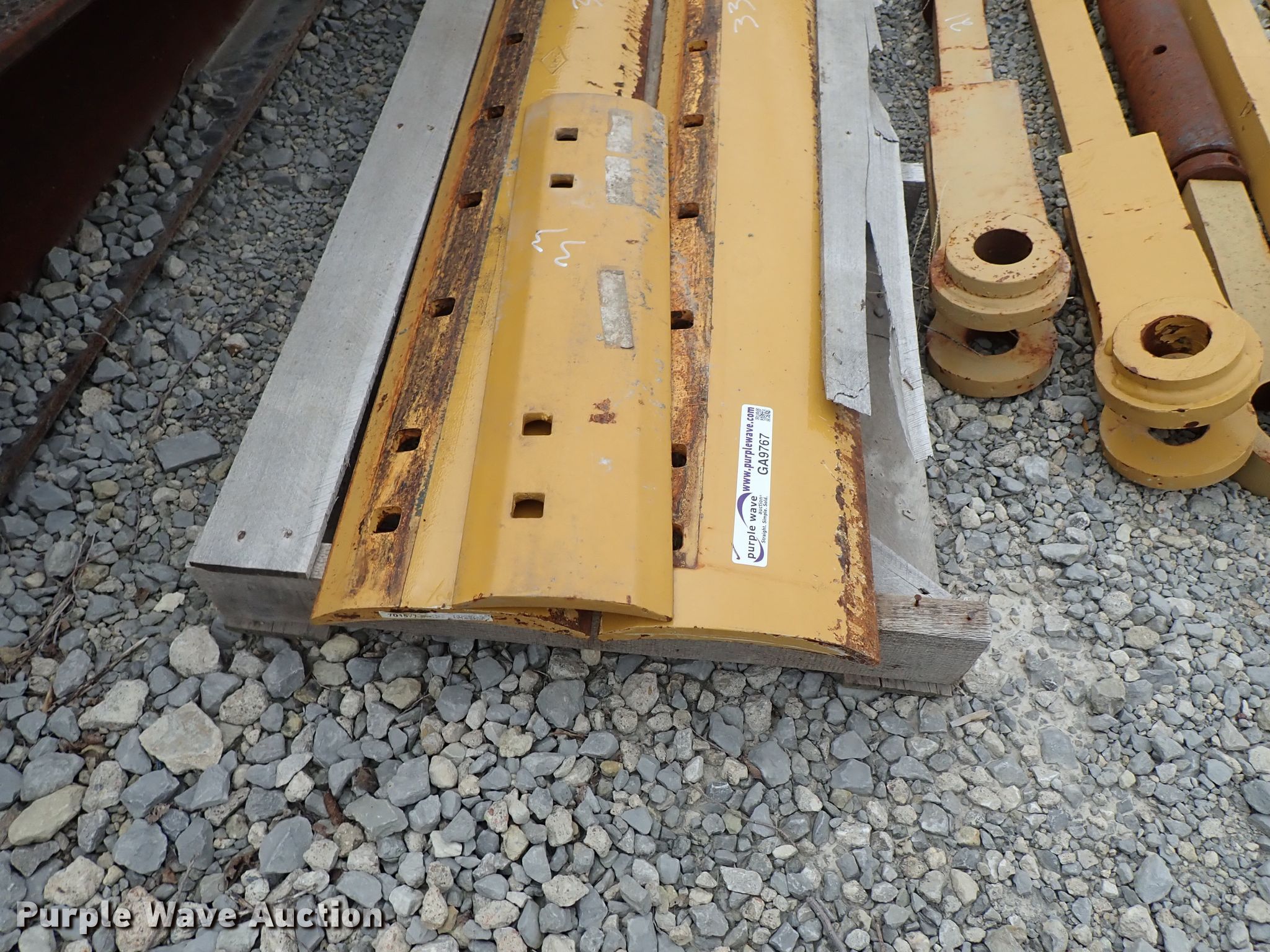 (5) motor grader cutting edges in Wichita, KS | Item GA9767 sold ...