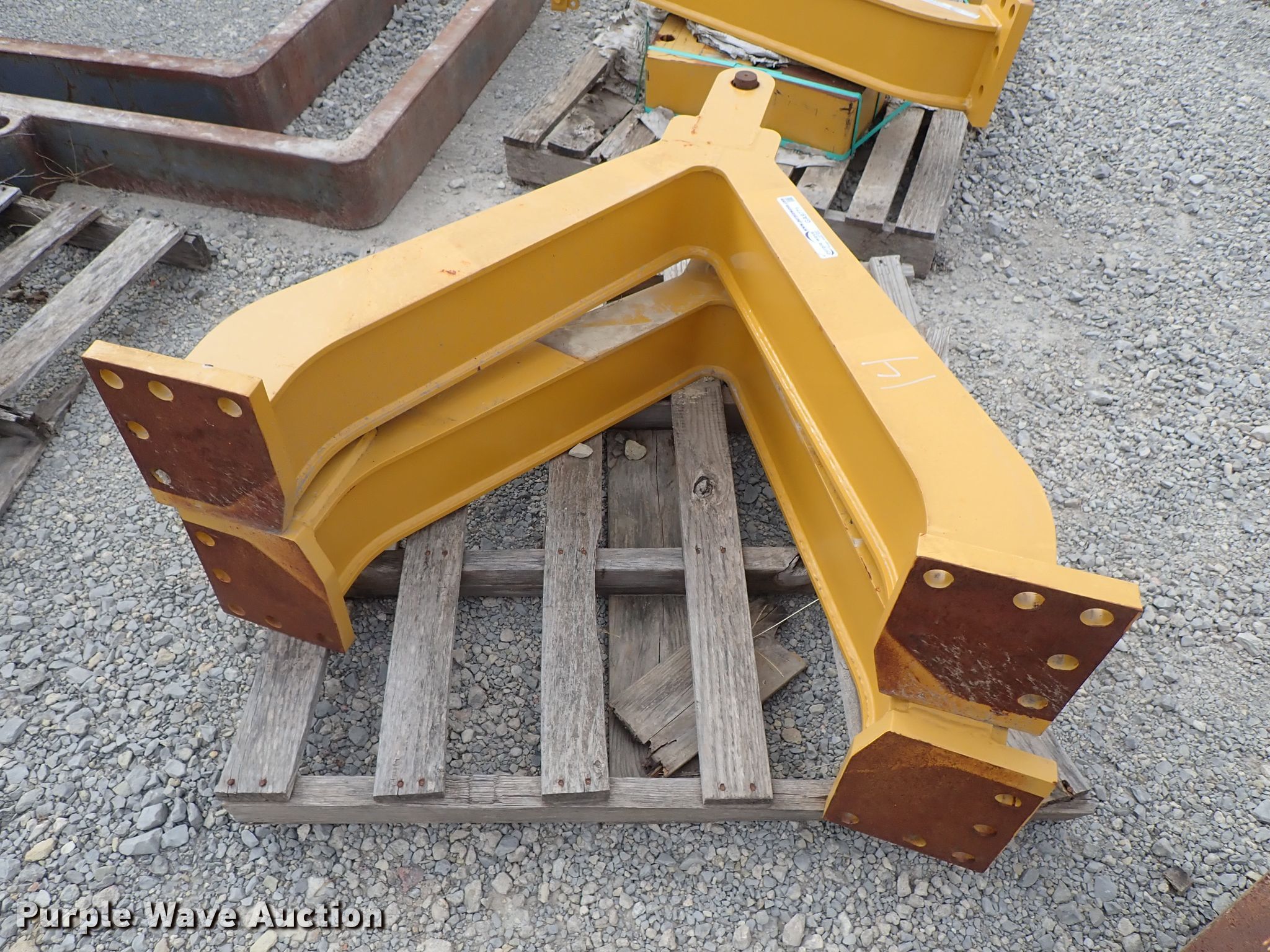 (2) Caterpillar dozer draw bars in Wichita, KS | Item GA9771 sold ...