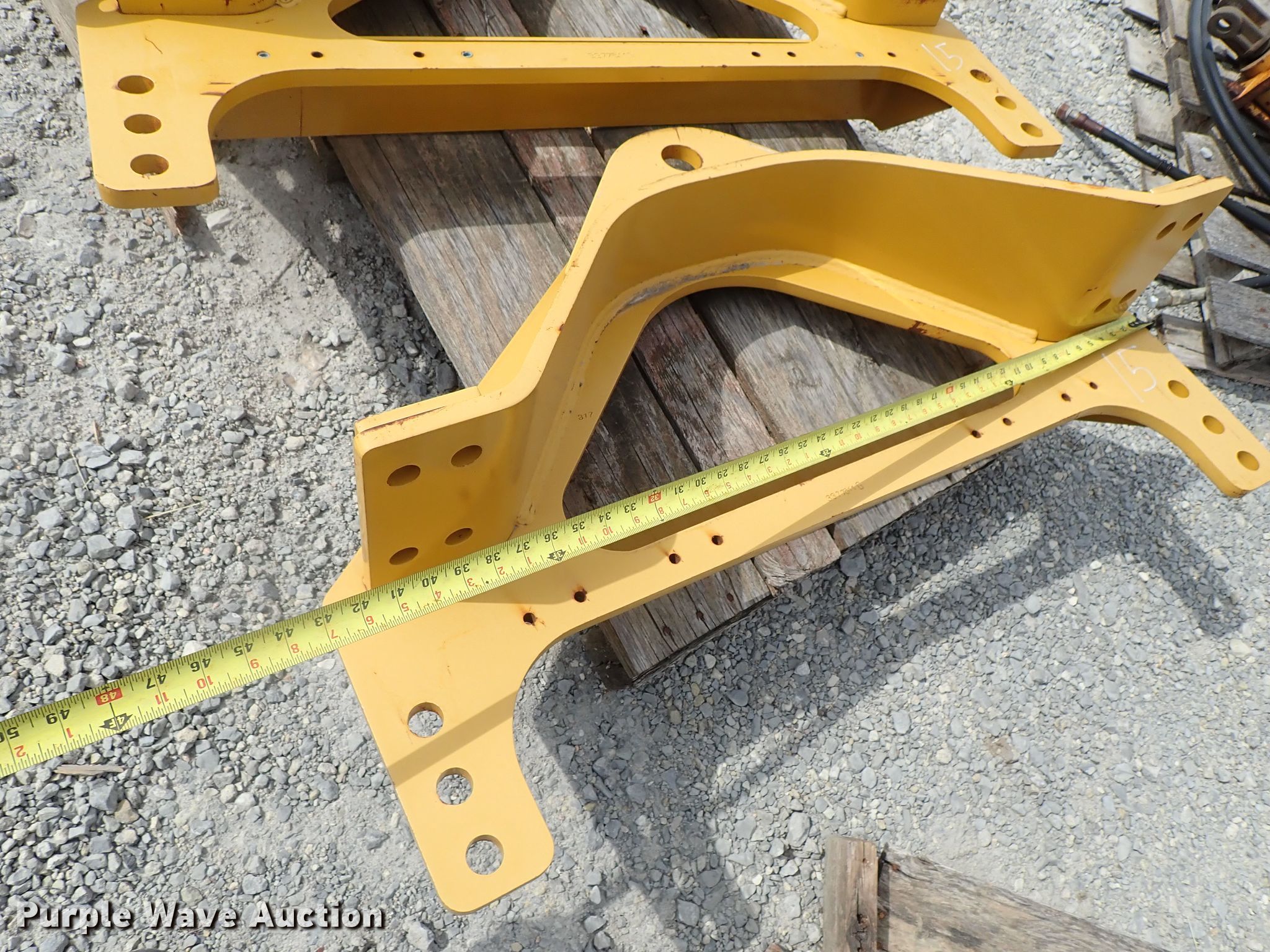 (4) Caterpillar M series motor grader draw bars in Wichita, KS | Item ...