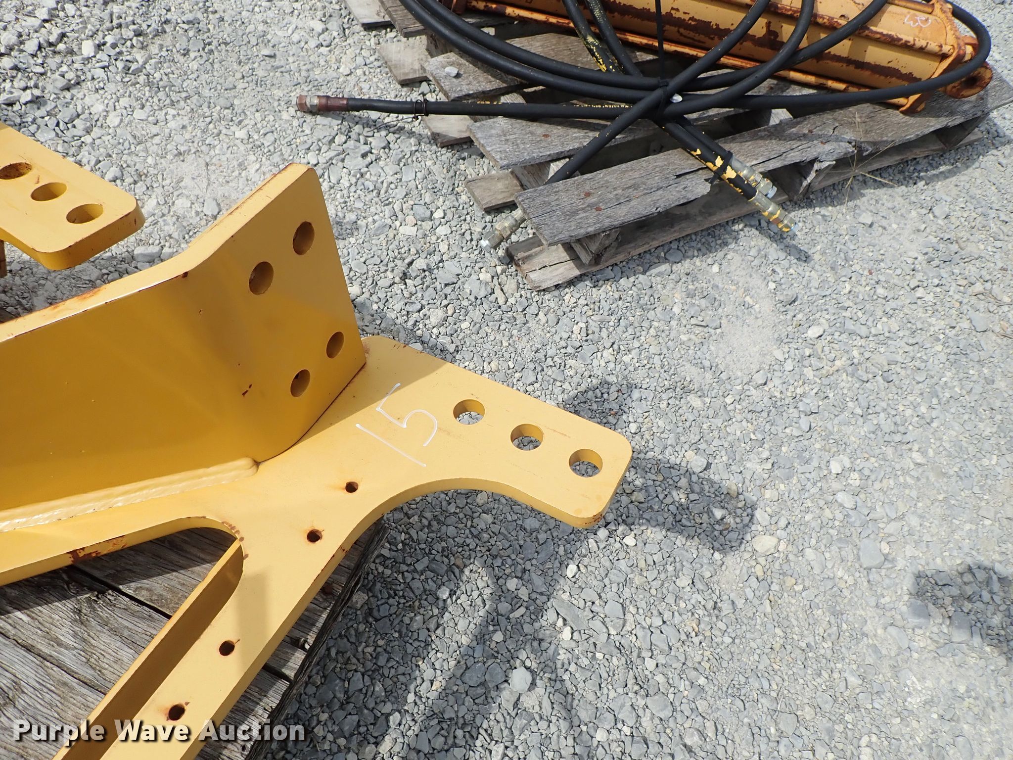 (4) Caterpillar M series motor grader draw bars in Wichita, KS | Item ...