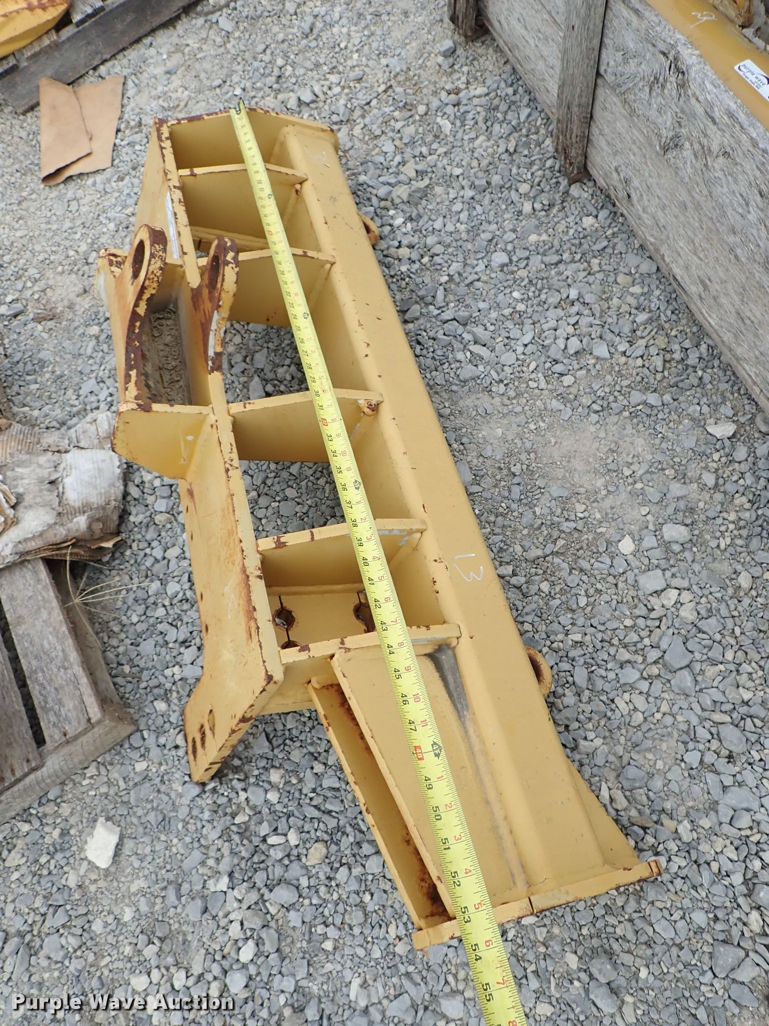 Caterpillar draw bar in Wichita, KS | Item GA9781 sold | Purple Wave