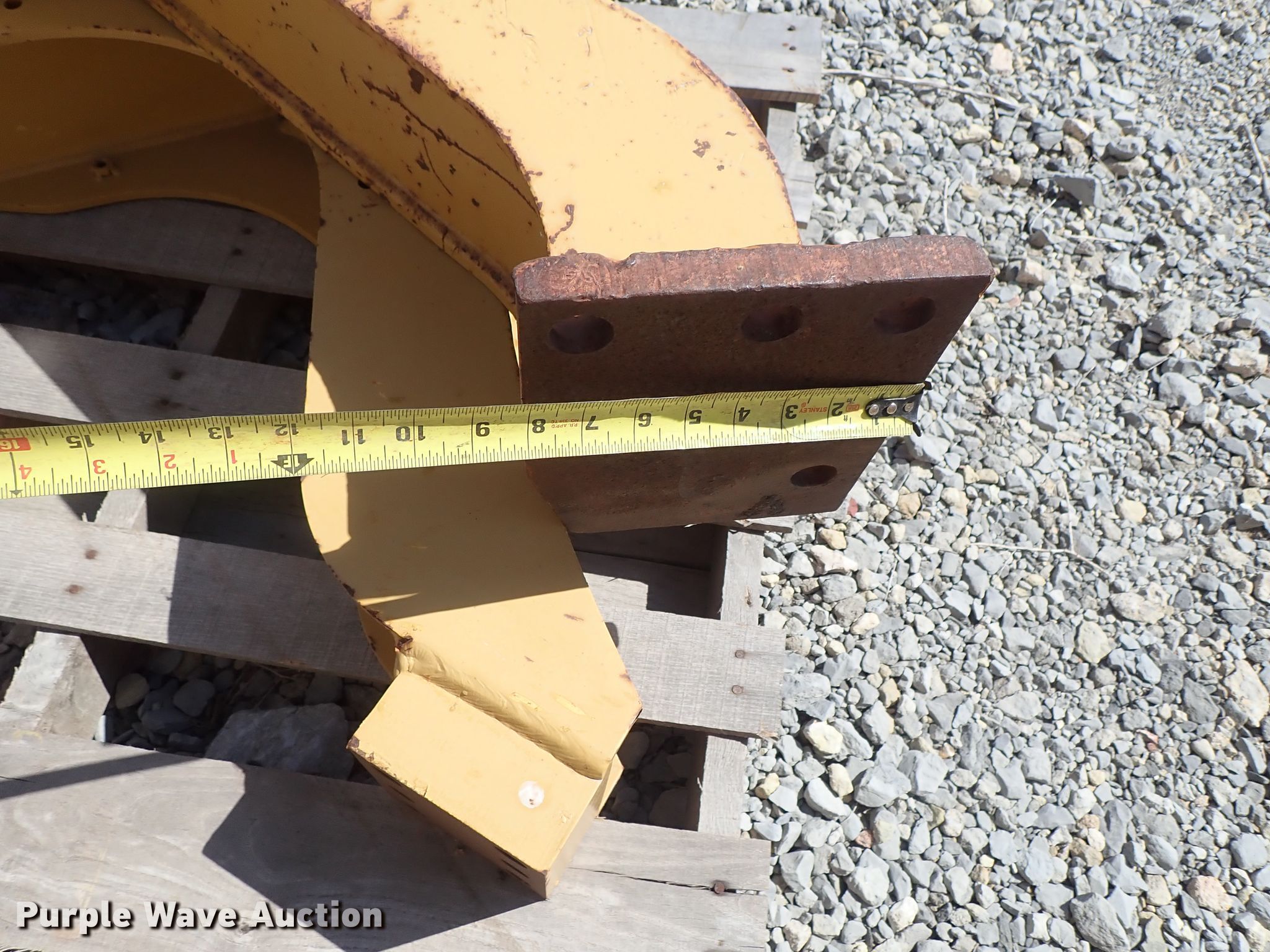 (2) Caterpillar D6T dozer draw bars in Wichita, KS | Item GA9789 sold ...