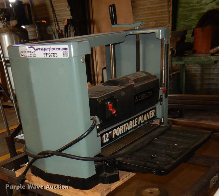 Delta 22-540 planer in Miltonvale, KS | Item FF9703 sold | Purple Wave