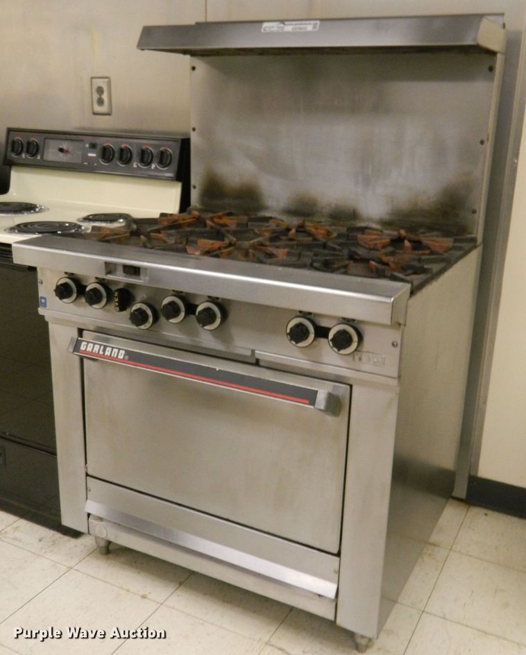 Garland six burner stove in Hays, KS | Item GE9822 sold | Purple Wave