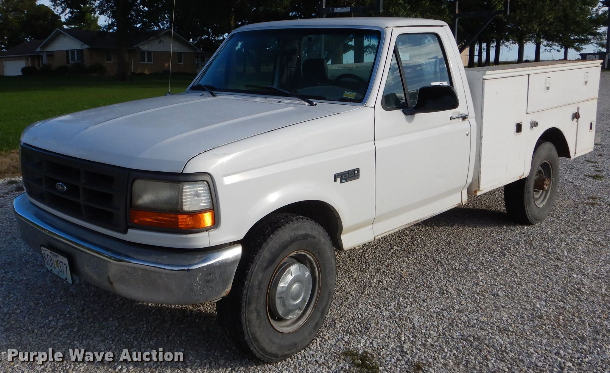 1995 Ford F250 utility bed pickup truck in Kirksville, MO | Item DH6195 ...