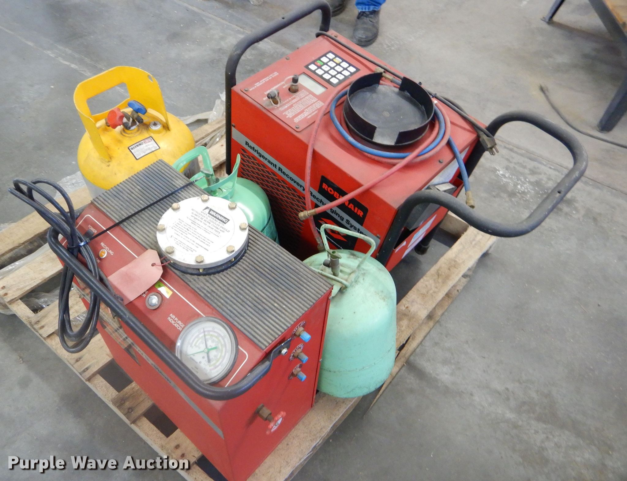Robinair refrigerant recovery system in Pittsburg, KS | Item EY9297 for ...
