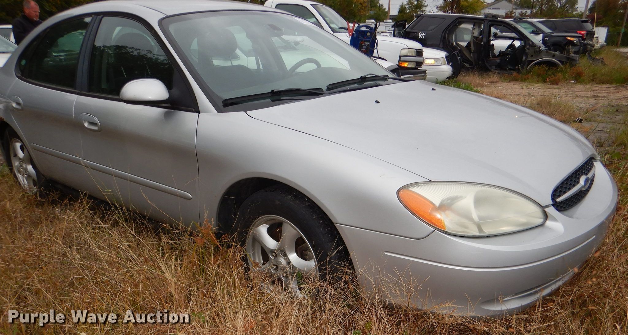 2003 Ford Taurus in Kansas City, KS | Item DI2630 sold | Purple Wave