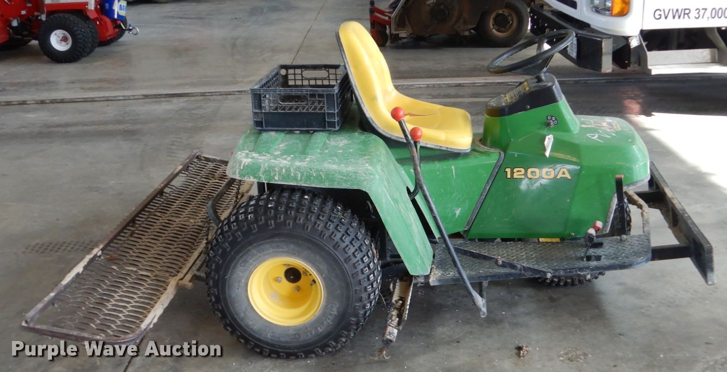 John Deere 1200A bunker rake in Cedar Falls, IA | Item EC9014 sold ...