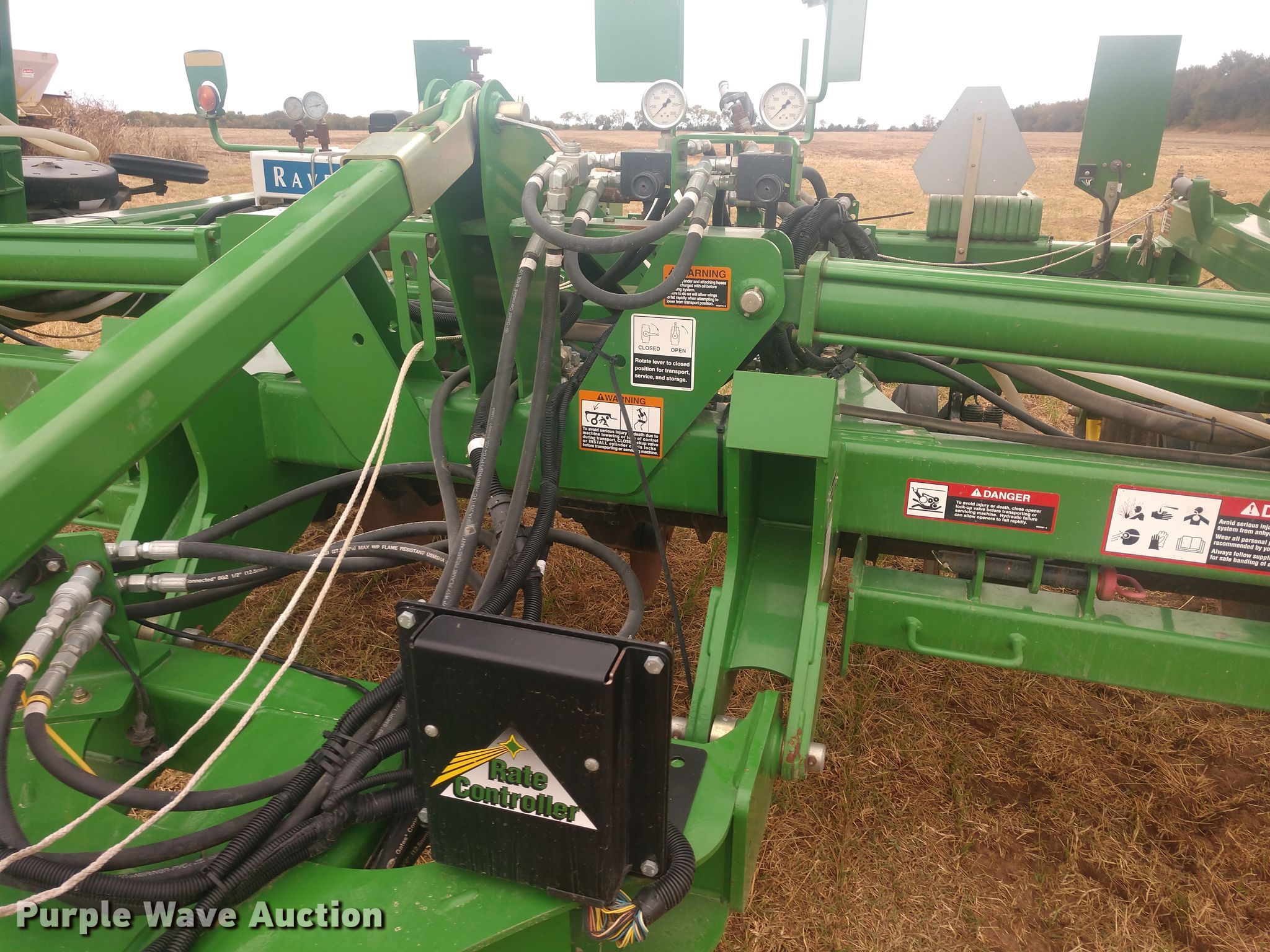 2011 John Deere 2510H high speed anhydrous ammonia applicator in Oxford ...