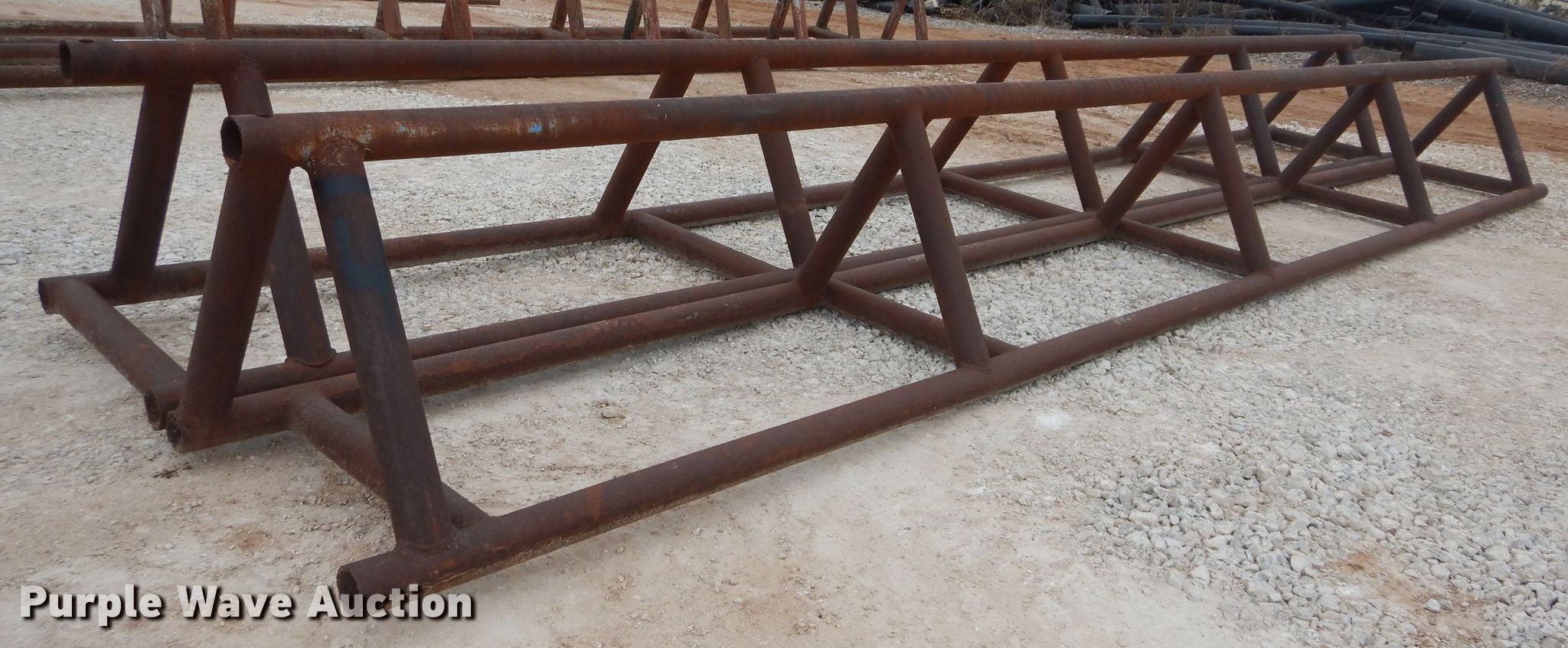 Pipe rack in Enid, OK | Item FK9867 sold | Purple Wave