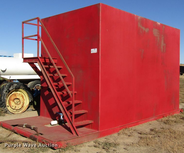 Swab tank in Syracuse, KS | Item DG0346 sold | Purple Wave