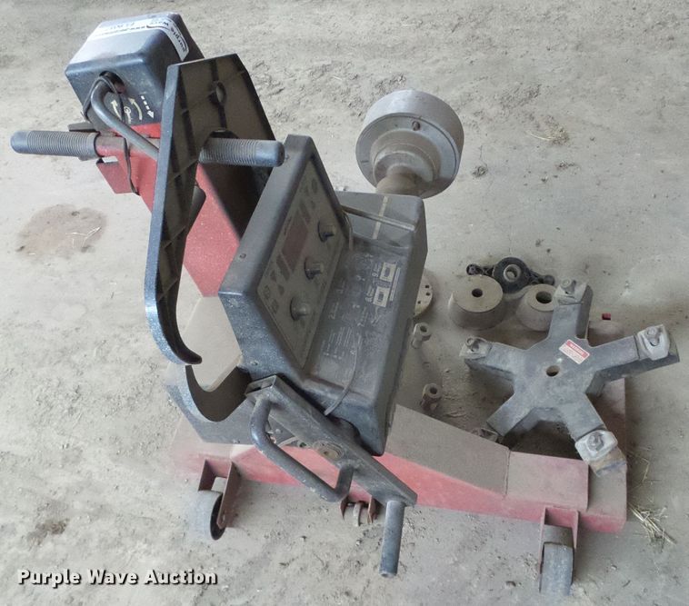 Snap-on WB400 wheel balancer in Syracuse, KS | Item EL9057 sold ...