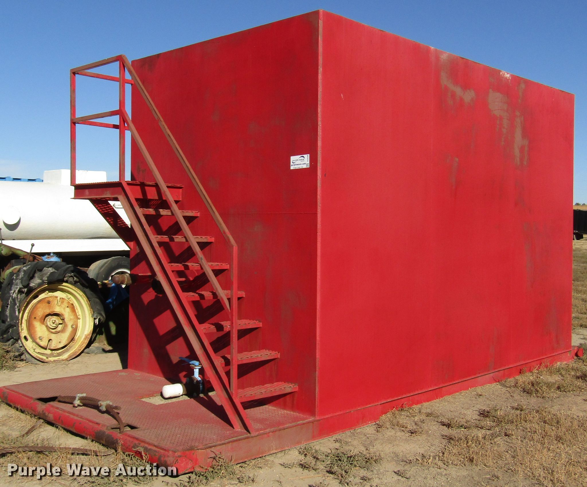 Swab tank in Syracuse, KS | Item DG0346 sold | Purple Wave