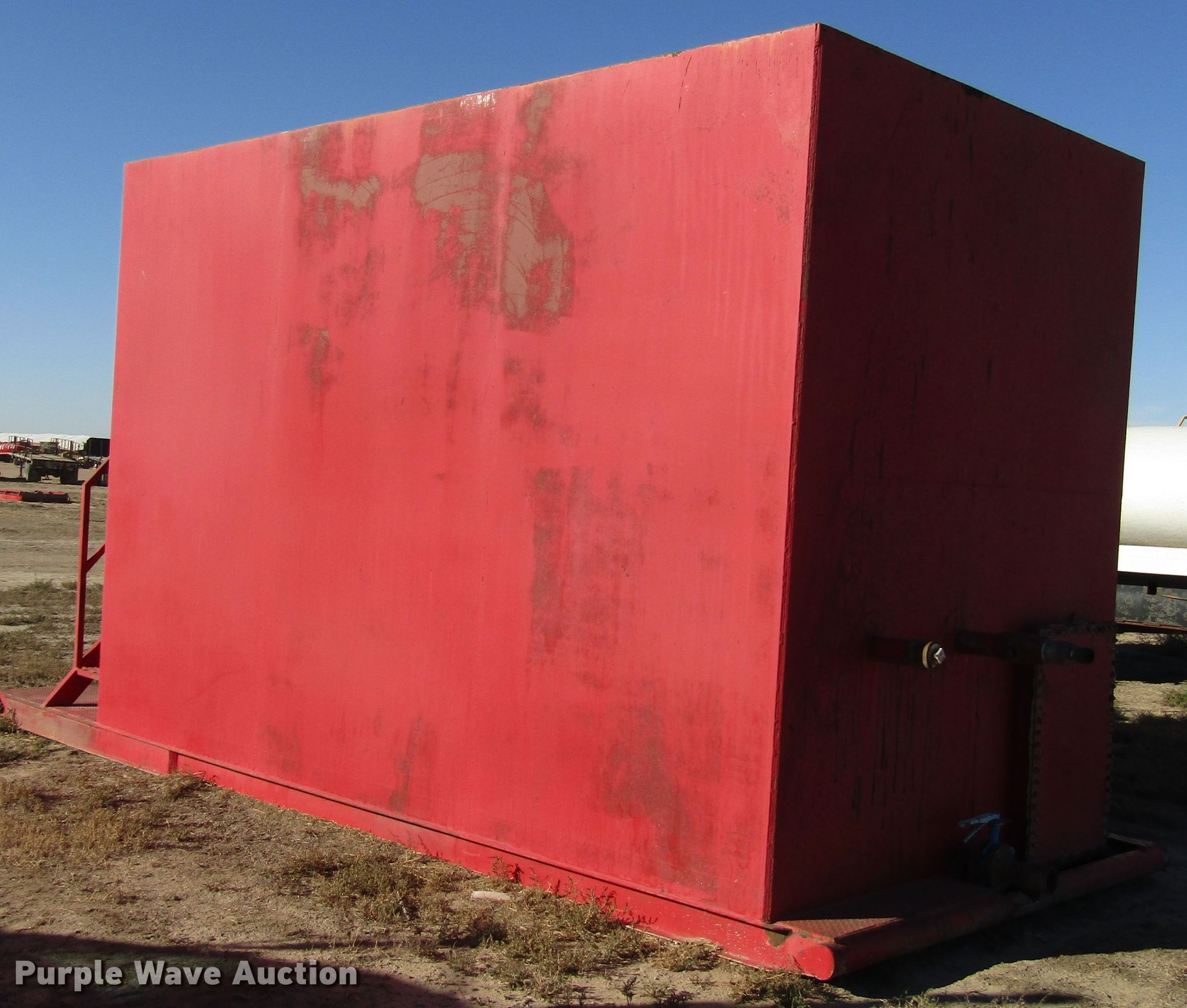 Swab tank in Syracuse, KS | Item DG0346 sold | Purple Wave