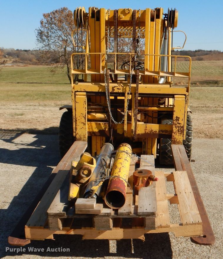 1966 Hyster H60C-AF-44 forklift in Winfield, KS | Item DI2742 sold ...