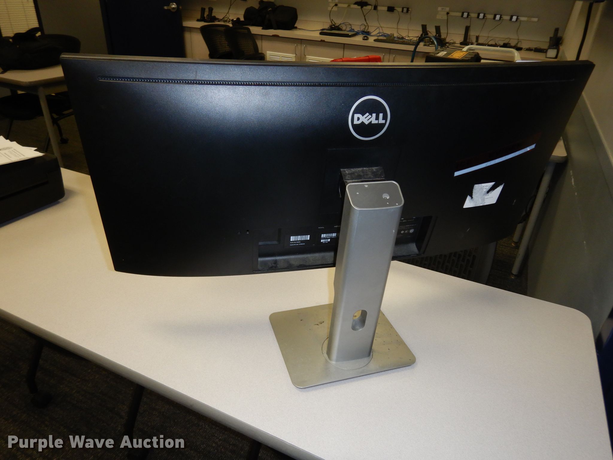 Dell 35" monitor in Prairie Village, KS | Item DY9449 sold | Purple Wave