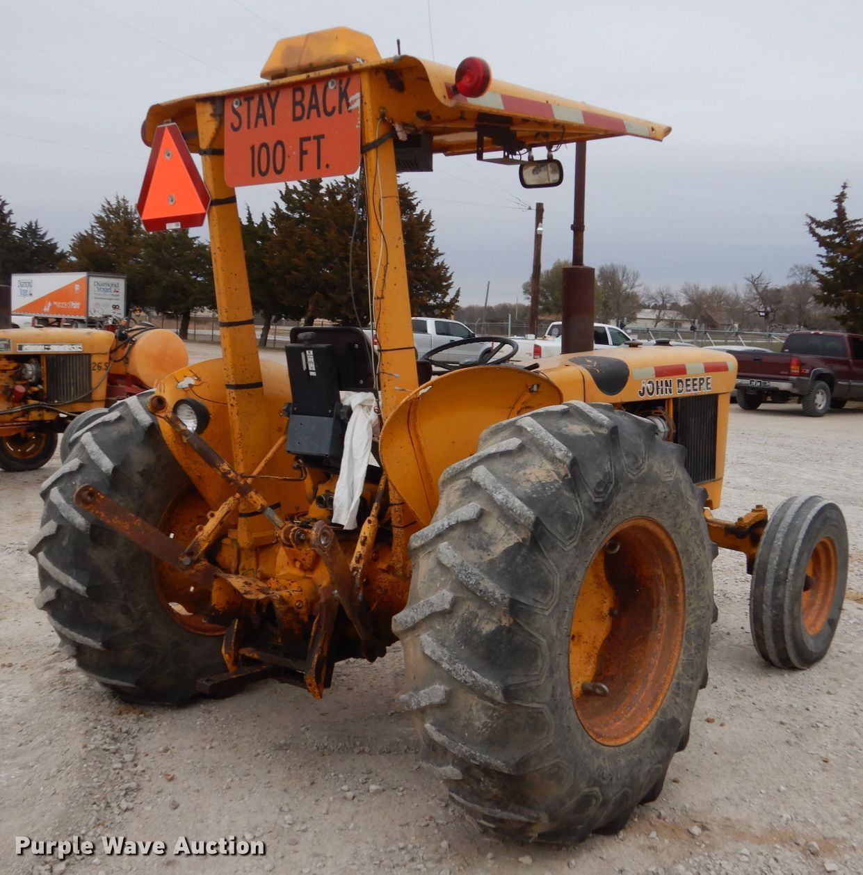 1982 John Deere 401B tractor in Onawa, IA | Item EC9121 sold | Purple Wave