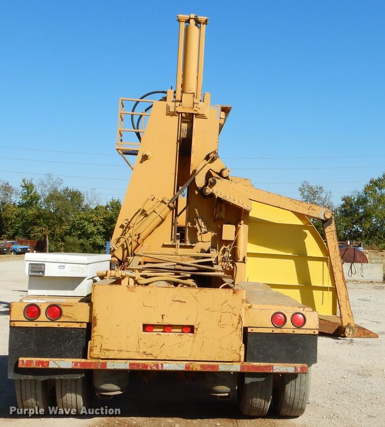 RM Johnson E-Z Crusher auto logger / baler in Independence, KS | Item ...